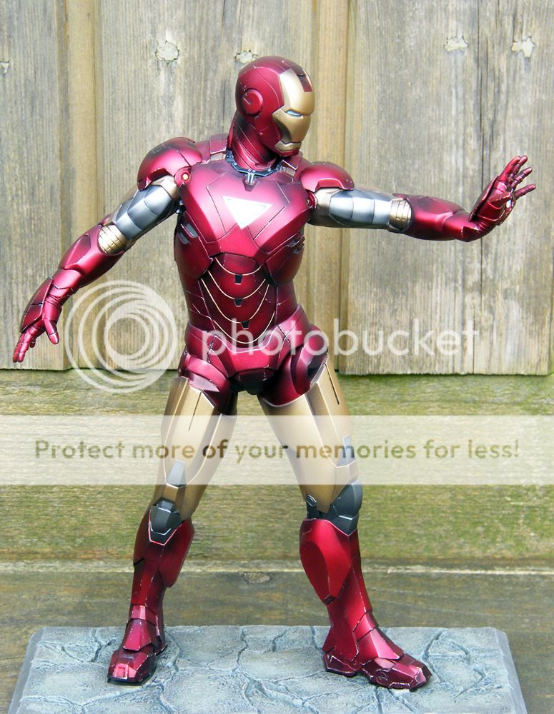 Moebius Models 1:8 Iron Man Mk. VI - Ready for Inspection - SF ...
